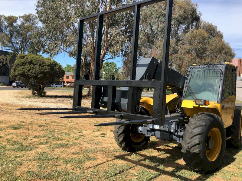 Lot 46 - New HD Bale Fork to suit Tele Loader | AuctionsPlus