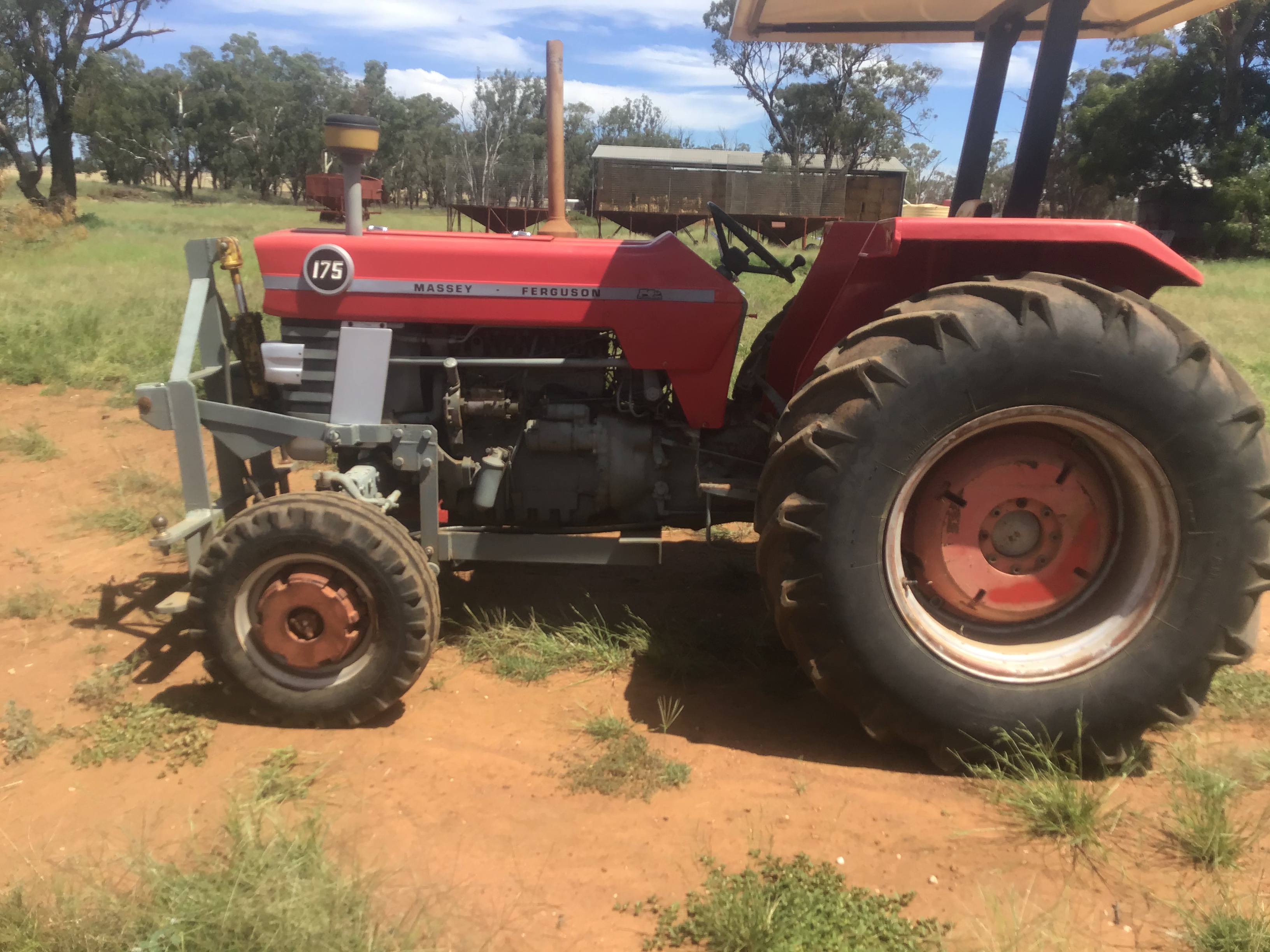 Lot 7 - Massey 175 Tractor | AuctionsPlus