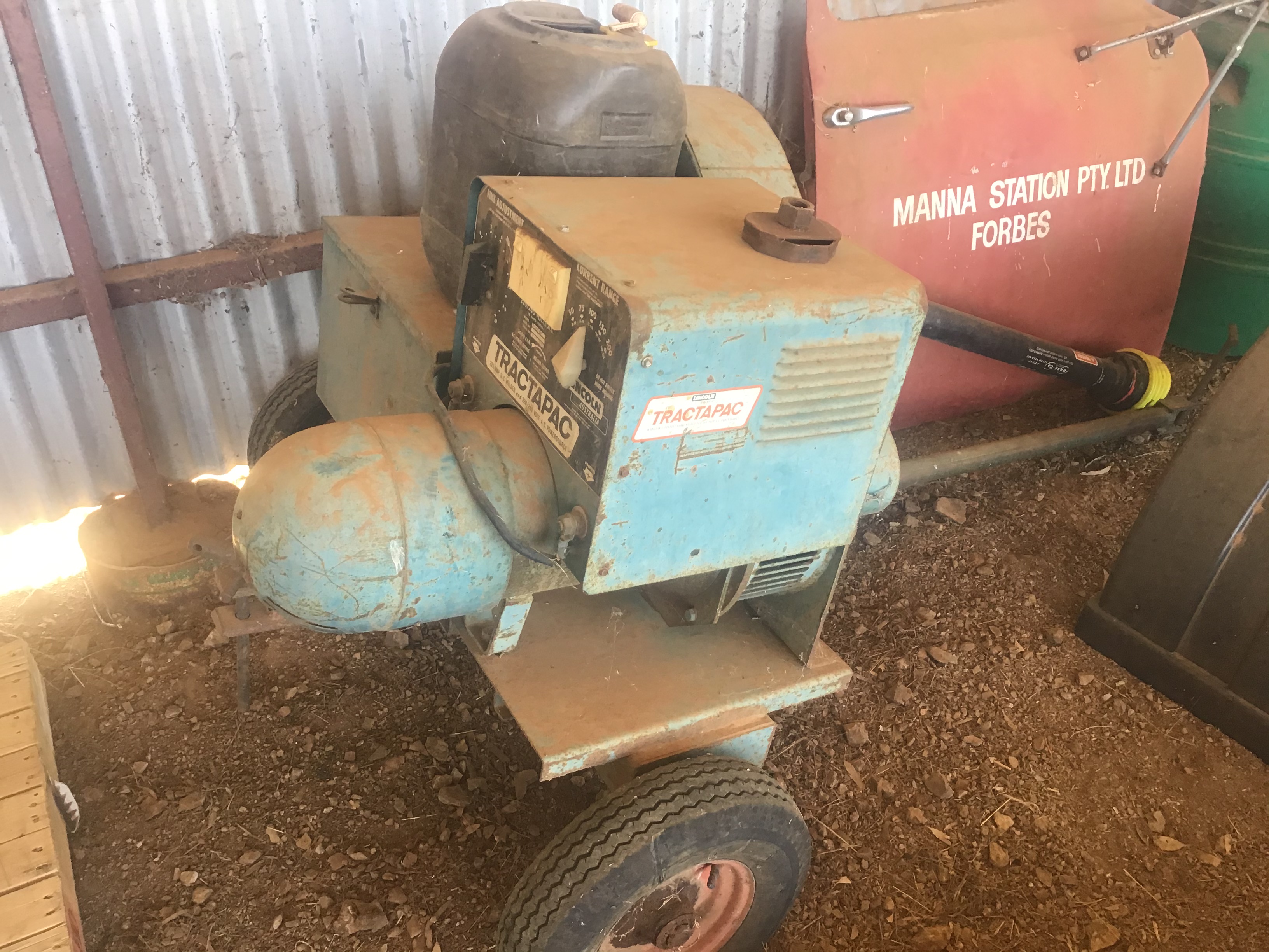 Lot 157 - Tractapac welder generator | AuctionsPlus