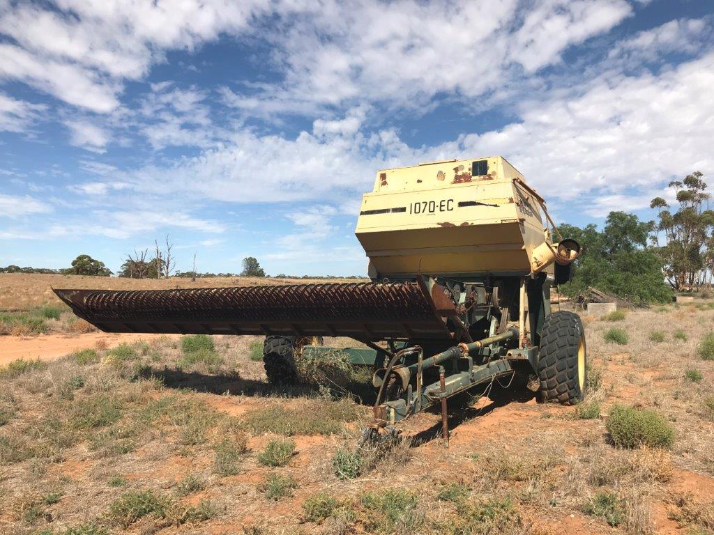 Lot 66 - Horwood Bagshaw 1070EC Header | AuctionsPlus