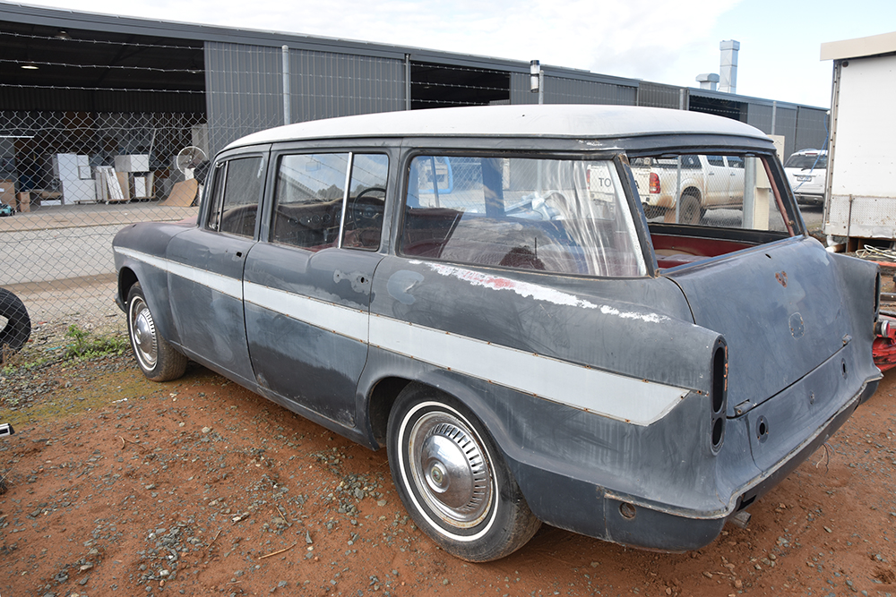 Lot 131 - Humber Super Snipe Series 2 Estate Car | AuctionsPlus