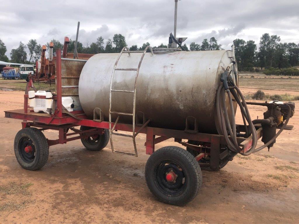 Lot 43 - Fuel Service Wagon | AuctionsPlus