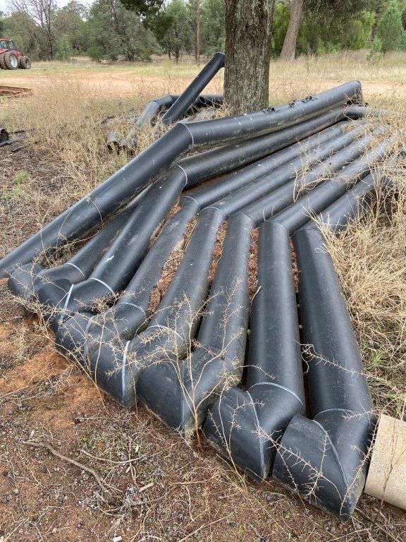 Lot 198 - 8x 2400mm x 300mm Black Brute Irrigation Syphons | AuctionsPlus