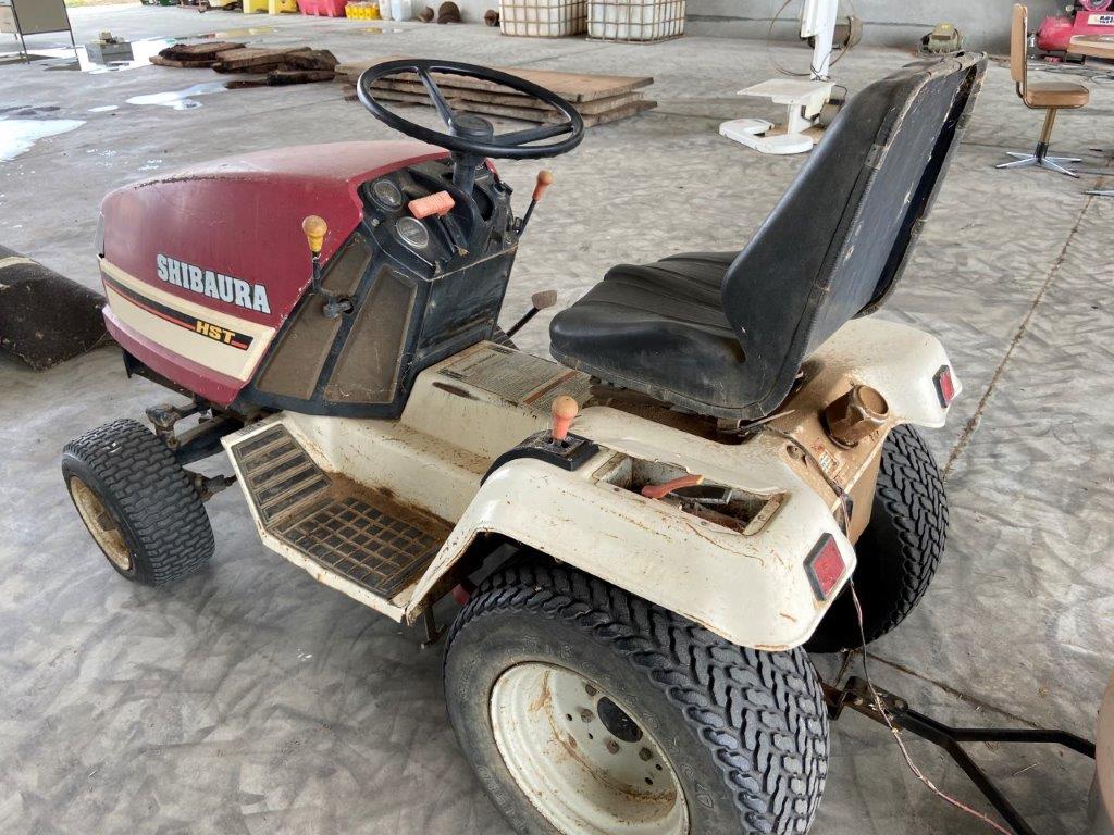 Lot 210 - Shibaura HST Deisel Mower | AuctionsPlus