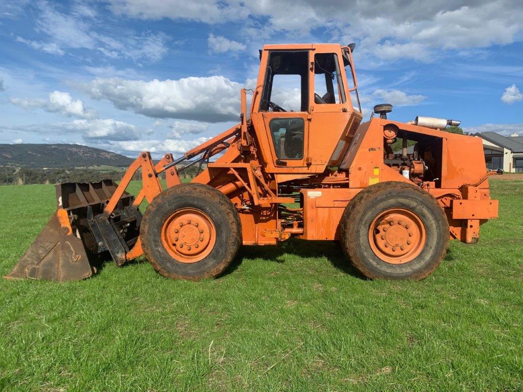 Lot 3 - Case W14C Wheel Loader | AuctionsPlus