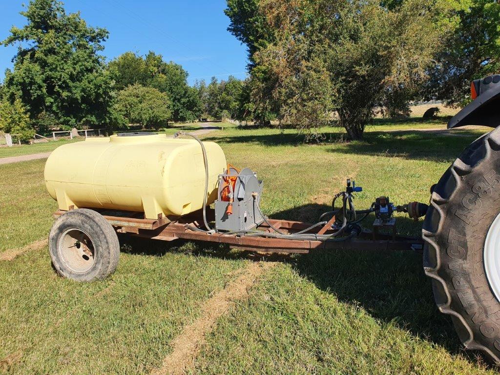 Lot 16 - 1,200 Litre Spray Rig | AuctionsPlus