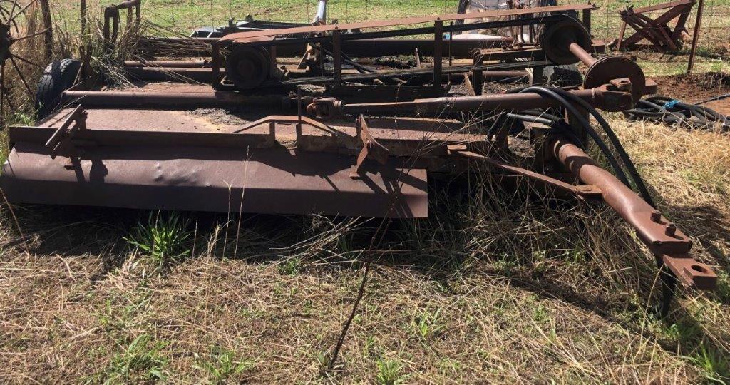 Lot 78 - 6 Foot Slasher | AuctionsPlus