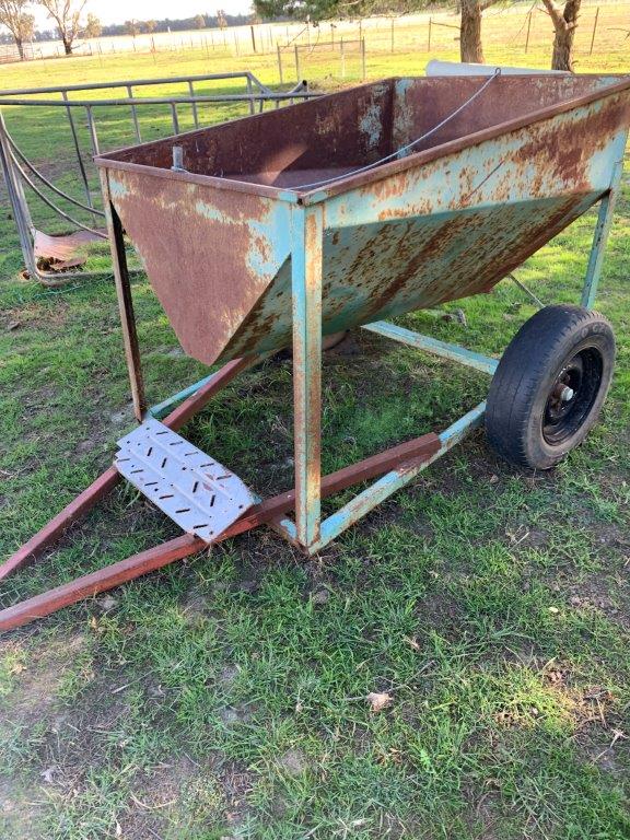 Lot 98 - Gil Matthews Grain Feeder | AuctionsPlus
