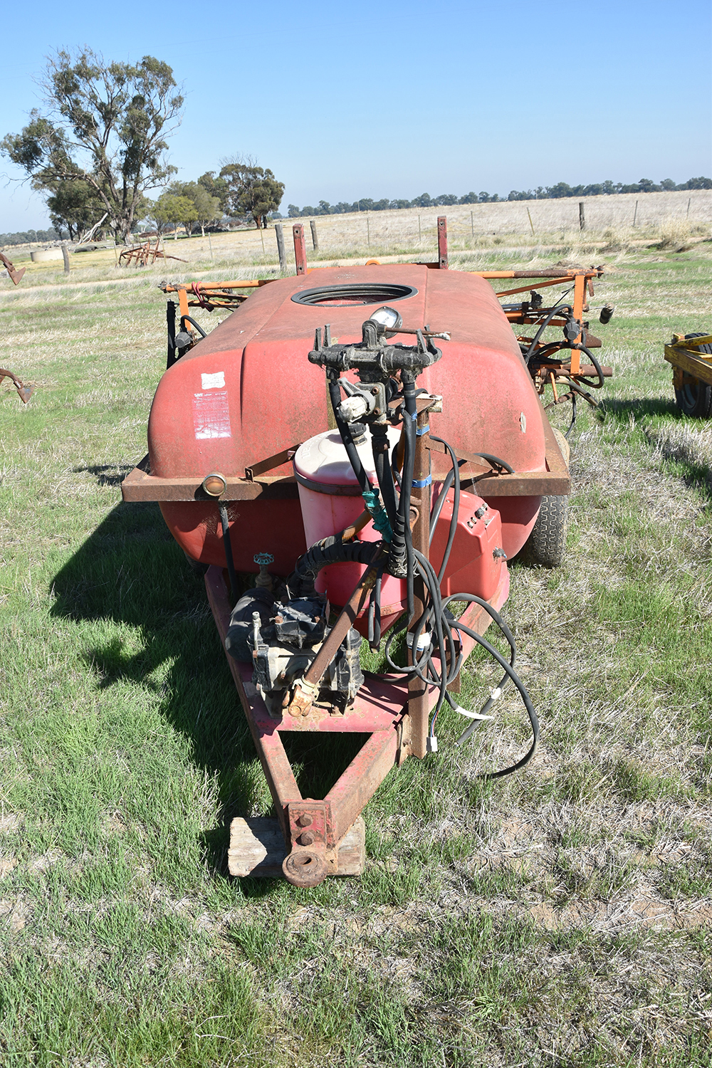 Lot 15 - Silvan spray unit | AuctionsPlus
