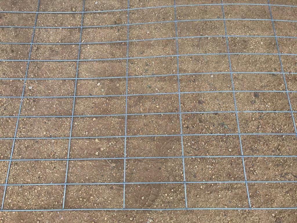 Lot 154 - 3x sheets sheepyard mesh | AuctionsPlus