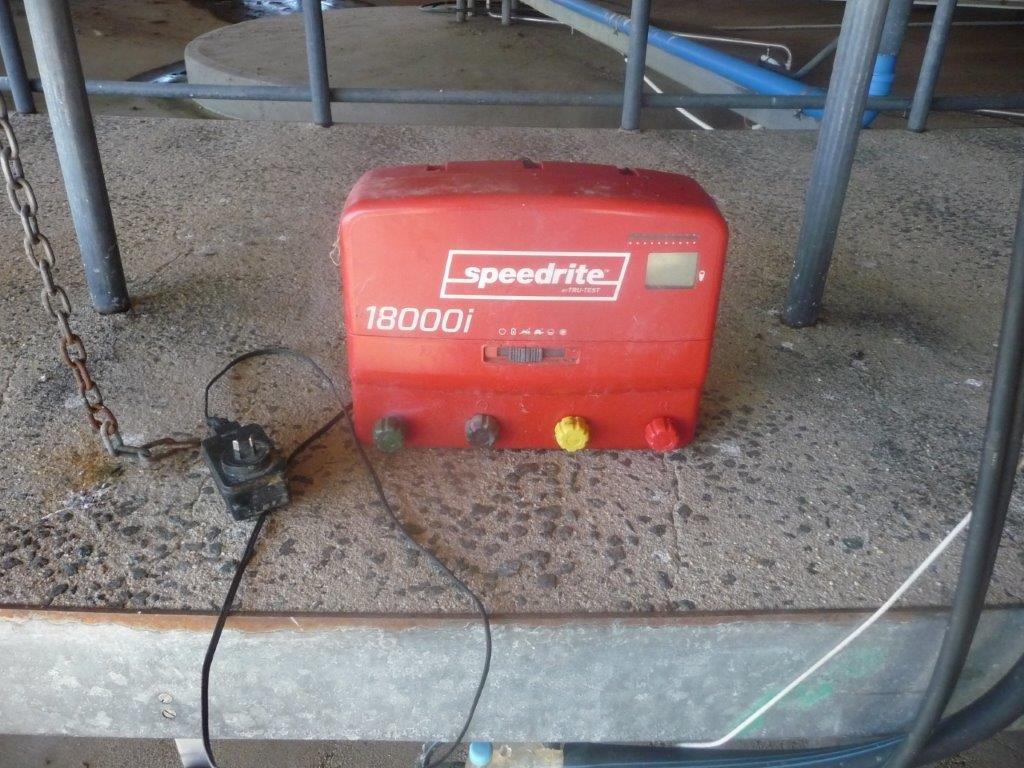 Lot 42 - Speedrite 18000 240V fence energiser | AuctionsPlus