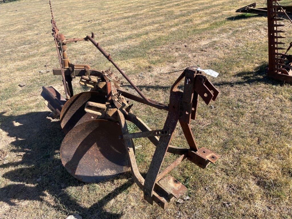 Lot 39 - 2 Point Disc | AuctionsPlus