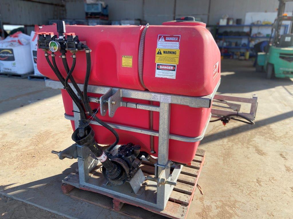 Lot 37 - Silvan 3PL Spray Unit | AuctionsPlus