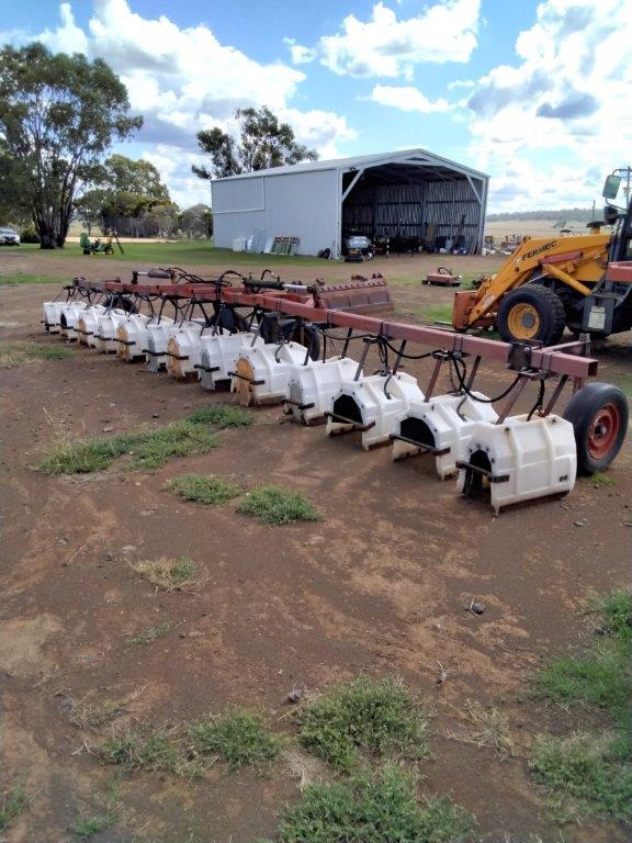 Lot 14 - 12 Row 9m Redball Folding Shielded Sprayer | AuctionsPlus