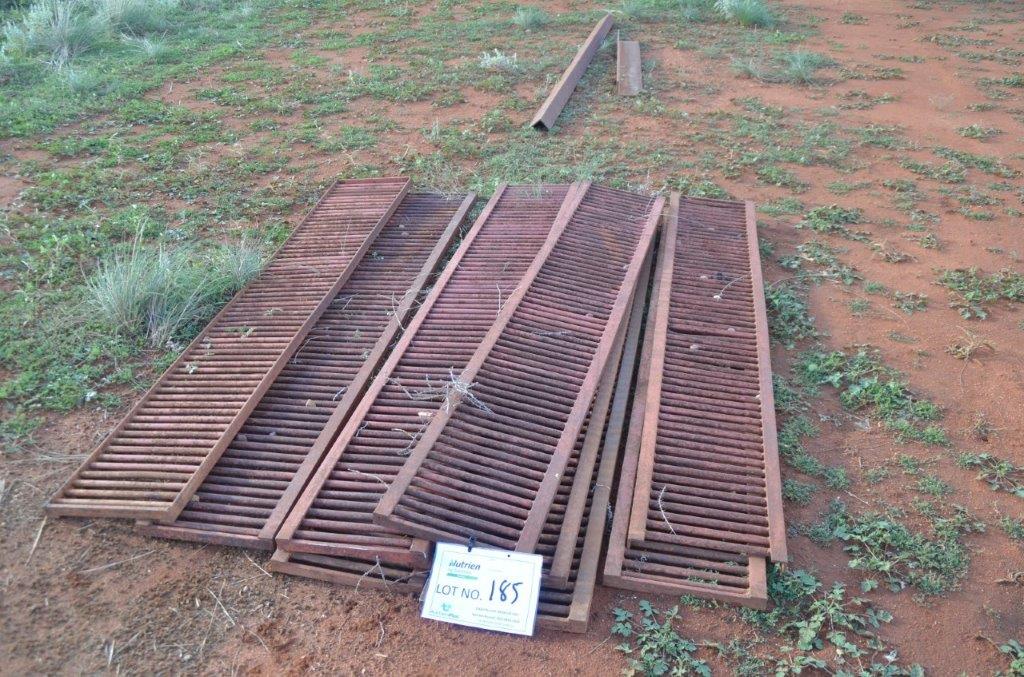 Lot 185 - Steel grading | AuctionsPlus