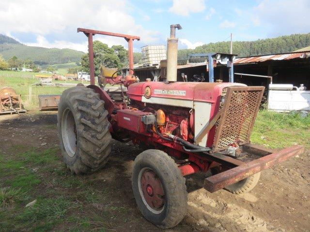 Lot 67 - 1970 International 564 Series B Tractor | AuctionsPlus