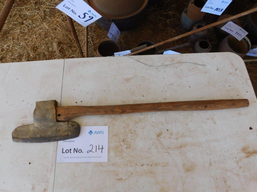 Lot 214 - Broad head Axe | AuctionsPlus