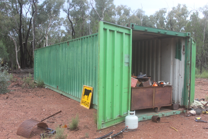 LOT 10 - Shipping Container | AuctionsPlus