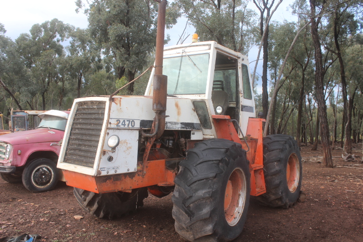 LOT 24 - Case 2470 4 Wheel Drive Tractor | AuctionsPlus
