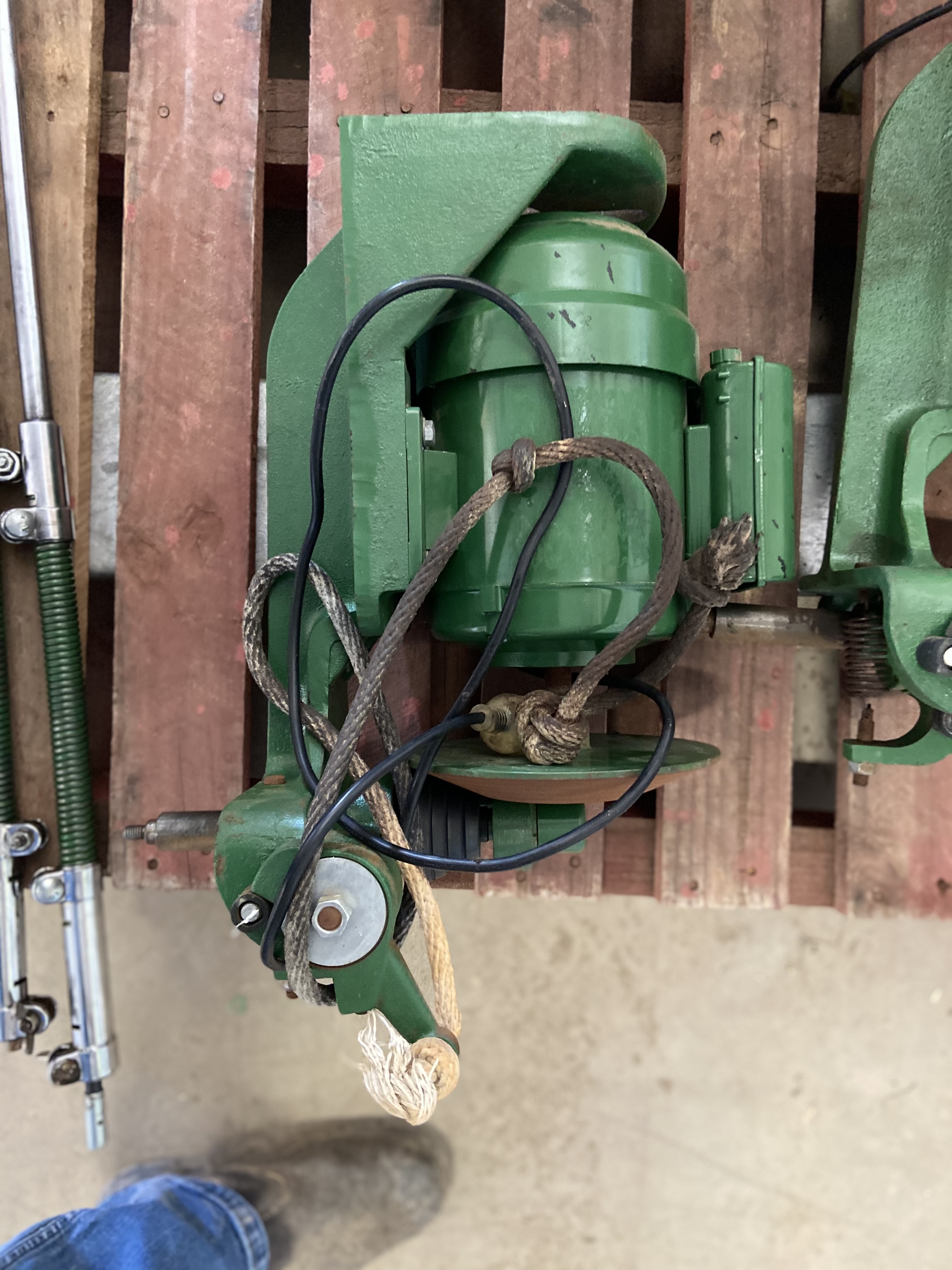Lot 56 - Lister Overhead Gear | AuctionsPlus