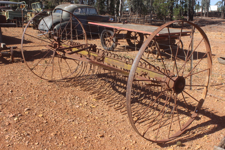 LOT 427 - Antique Hay Rake | AuctionsPlus