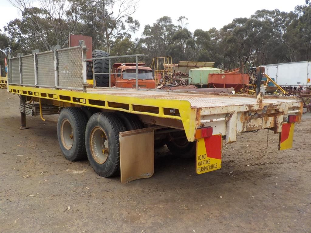 Lot 8 - Short Drop Deck Bogey Trailer | AuctionsPlus