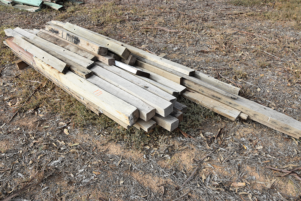 Lot 171 - Qty of assorted timber | AuctionsPlus