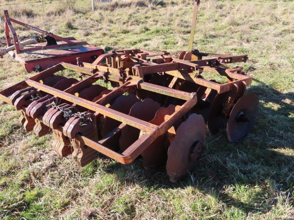 Lot 38 - Trailing 20 plate offset disc plough | AuctionsPlus