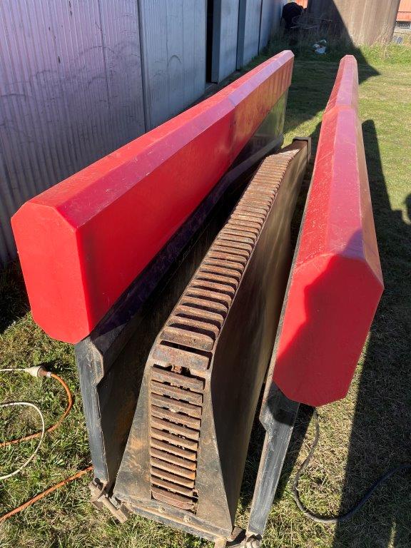 Lot 59 - Harrington Sheep VE Machine | AuctionsPlus