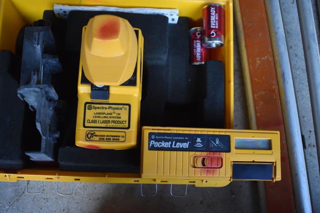 Lot 38 - Laser and dumpy level | AuctionsPlus