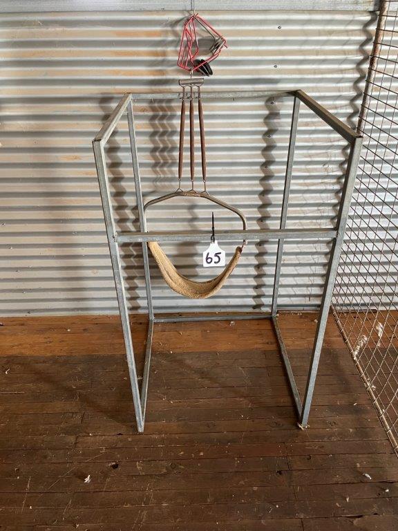 Lot 65 - Woolpack holder | AuctionsPlus