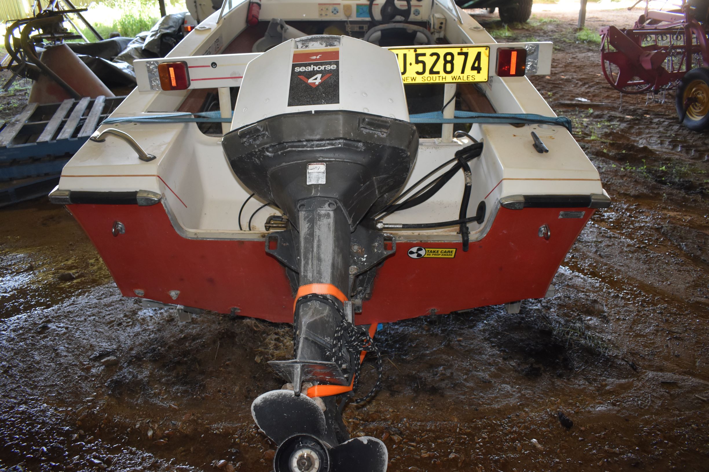 Lot 132 - 15 ft Boat | AuctionsPlus
