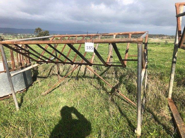 Lot 185 - Hay Rack | AuctionsPlus
