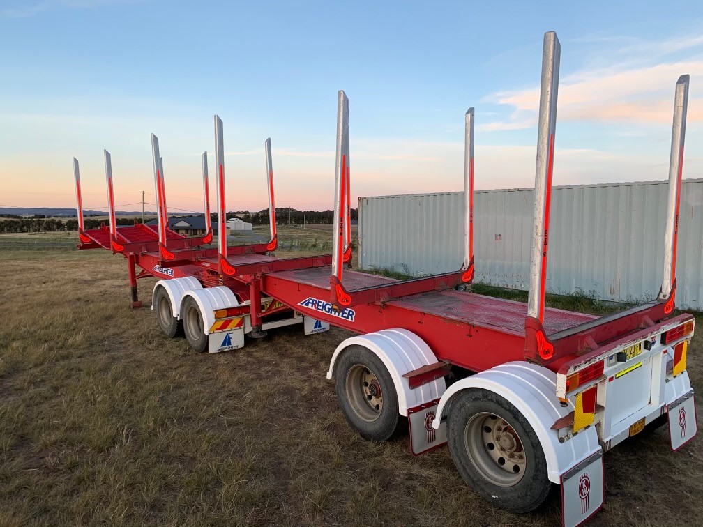 Lot 3 - MAXI TRANS B- DOUBLE LOG TRAILER | AuctionsPlus