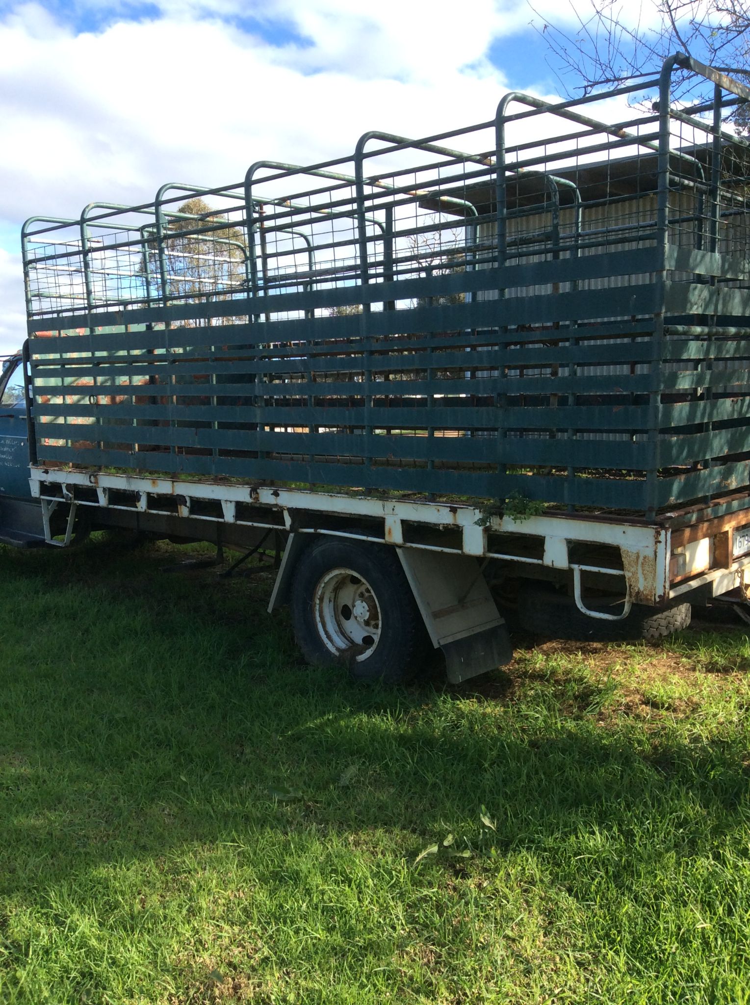 Lot 29 - 18 ft x 8 ft Stock Crate | AuctionsPlus