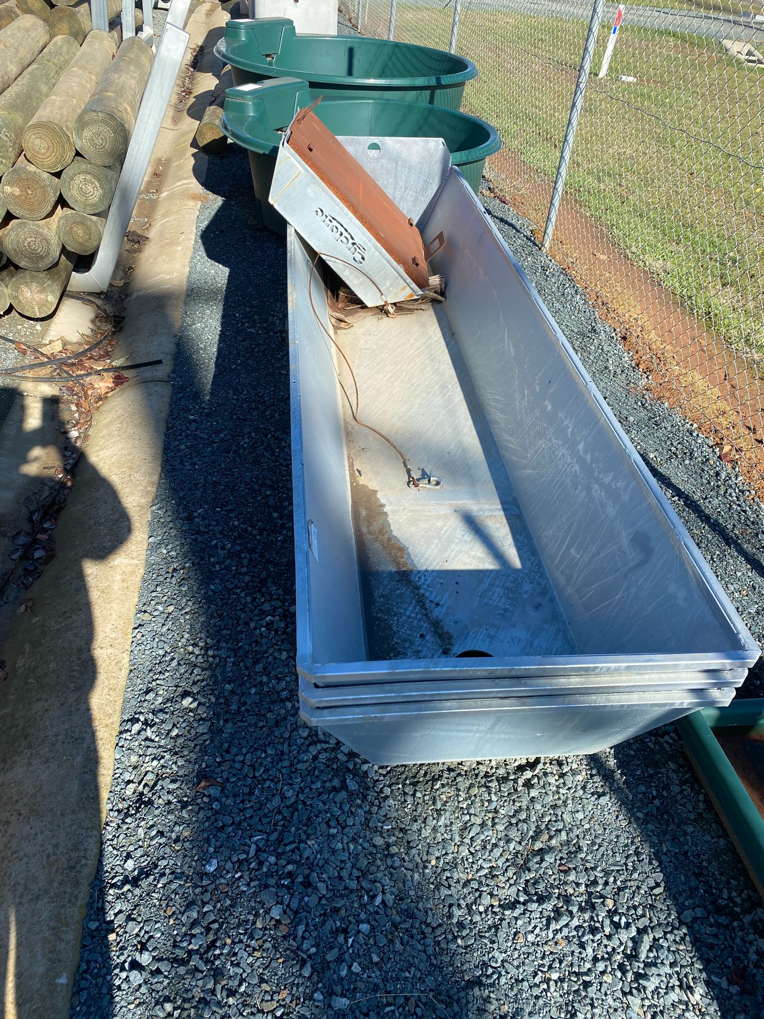 Lot 36 - Cyclone Supa Trough x 3 | AuctionsPlus