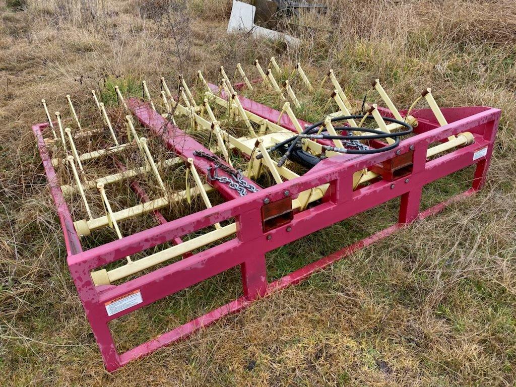 Lot 14 - Jadan Small Bale Grab | AuctionsPlus