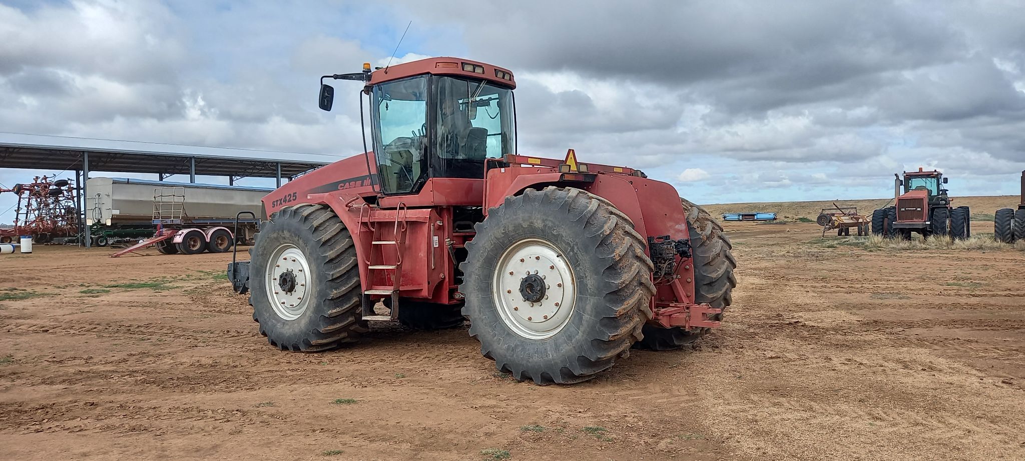 Lot 29 - Case IH STX425 Tractor | AuctionsPlus