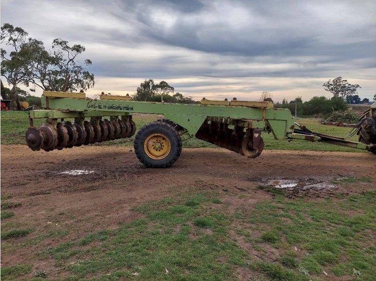 Lot 9 - Alfarm 080 Series HD Disc Plough | AuctionsPlus