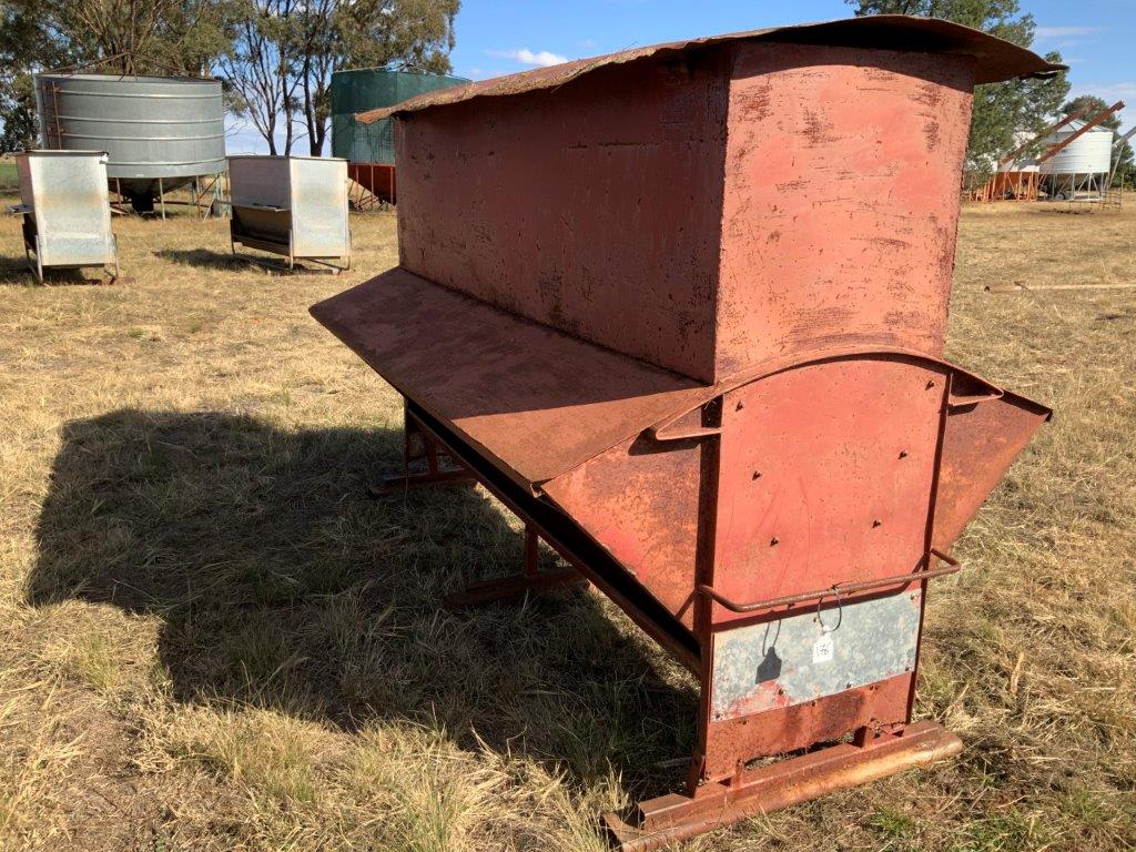 Lot 176 - Home made sheep feeder | AuctionsPlus