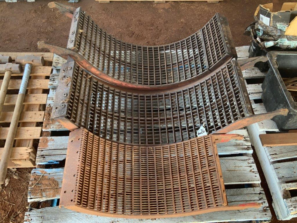 Lot 626 - Concaves to suit 66 & 88 Series Case Headers | AuctionsPlus
