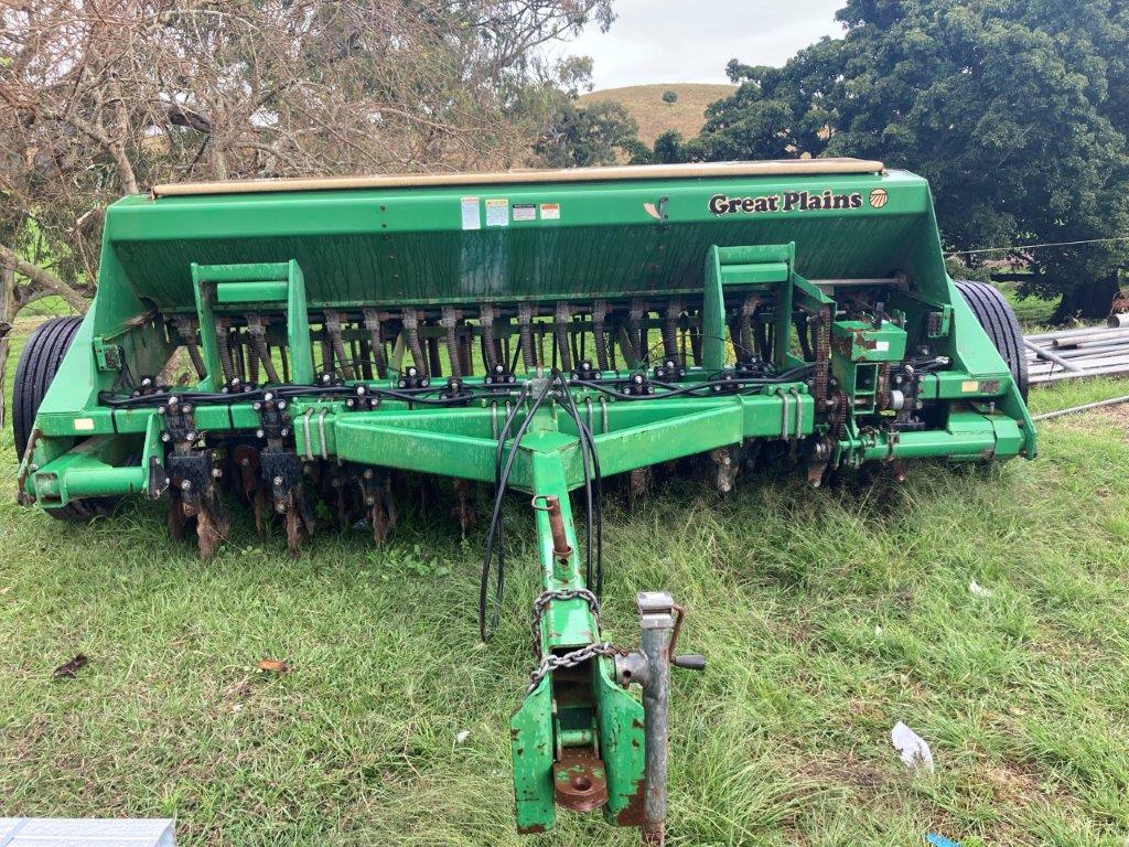 Lot 13 - Great Palins direct drill | AuctionsPlus