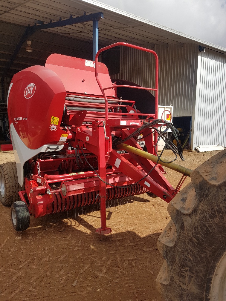 Lot 4 - Lely Round Baler | AuctionsPlus