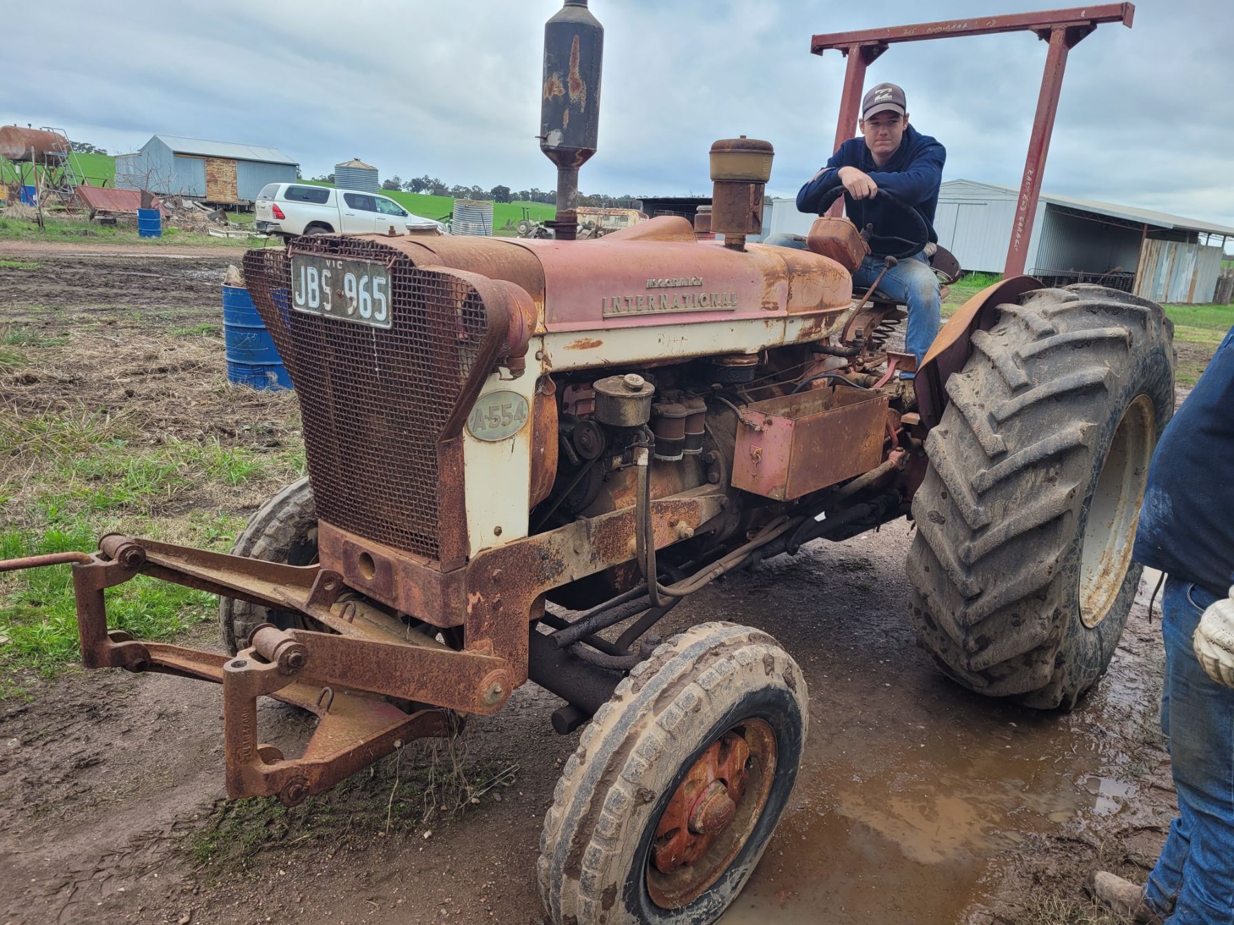 Lot 18 - 1964 McCormick International A554 | AuctionsPlus