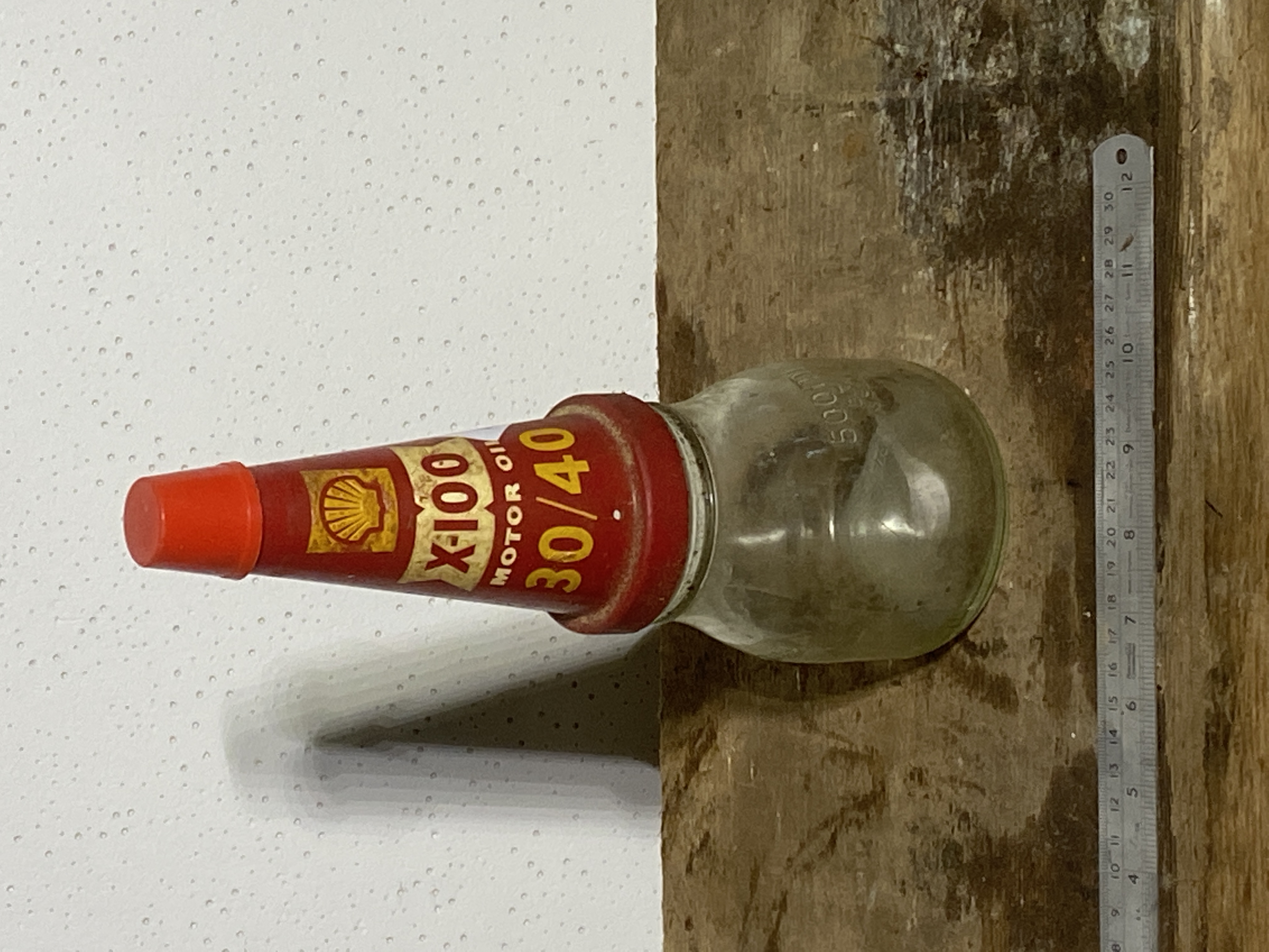 Lot 250 - Shell 500ml Oil Bottle | AuctionsPlus