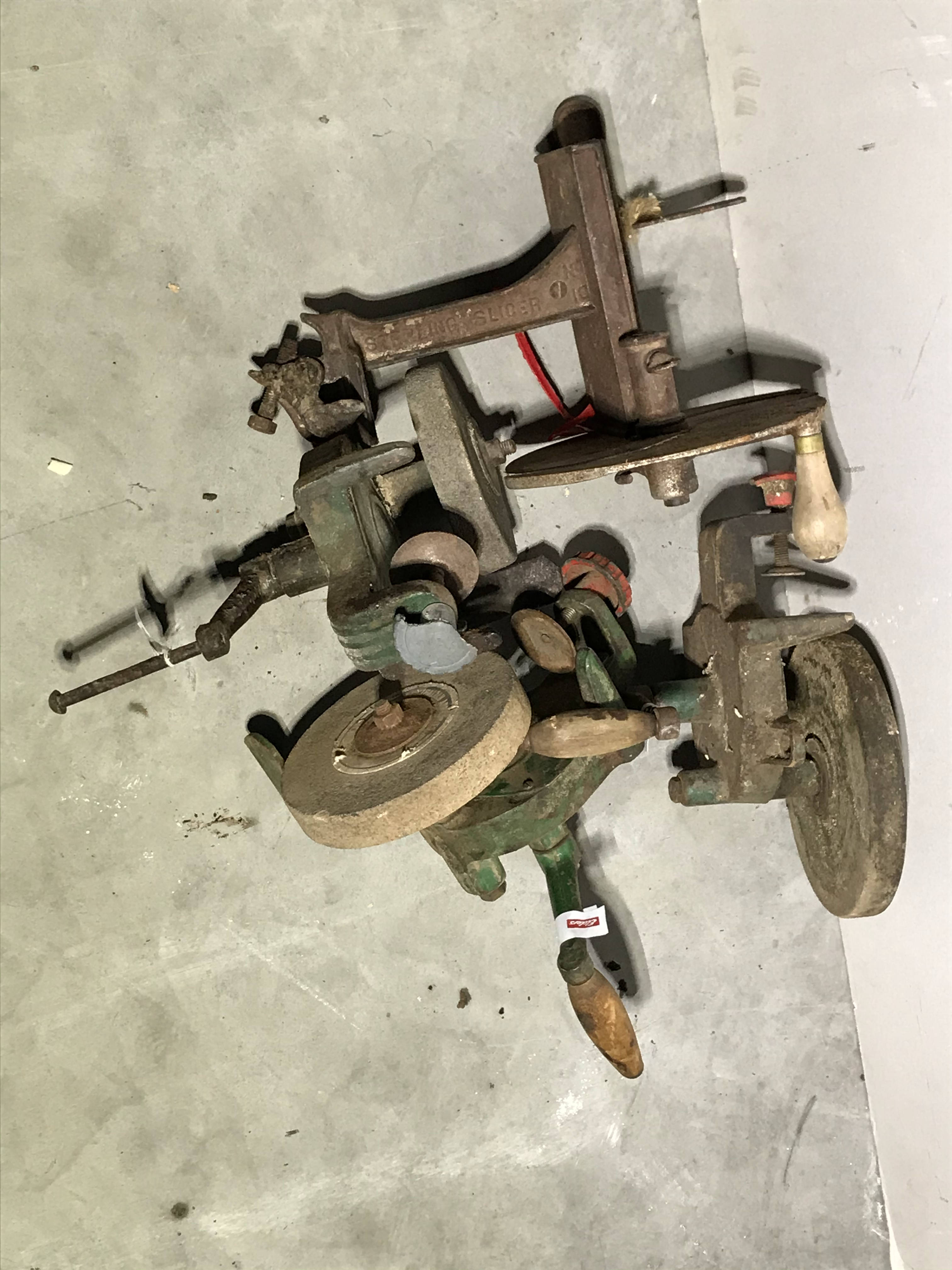 Lot 589 - 3x Hand Grinders & 1x Meat Sliver | AuctionsPlus