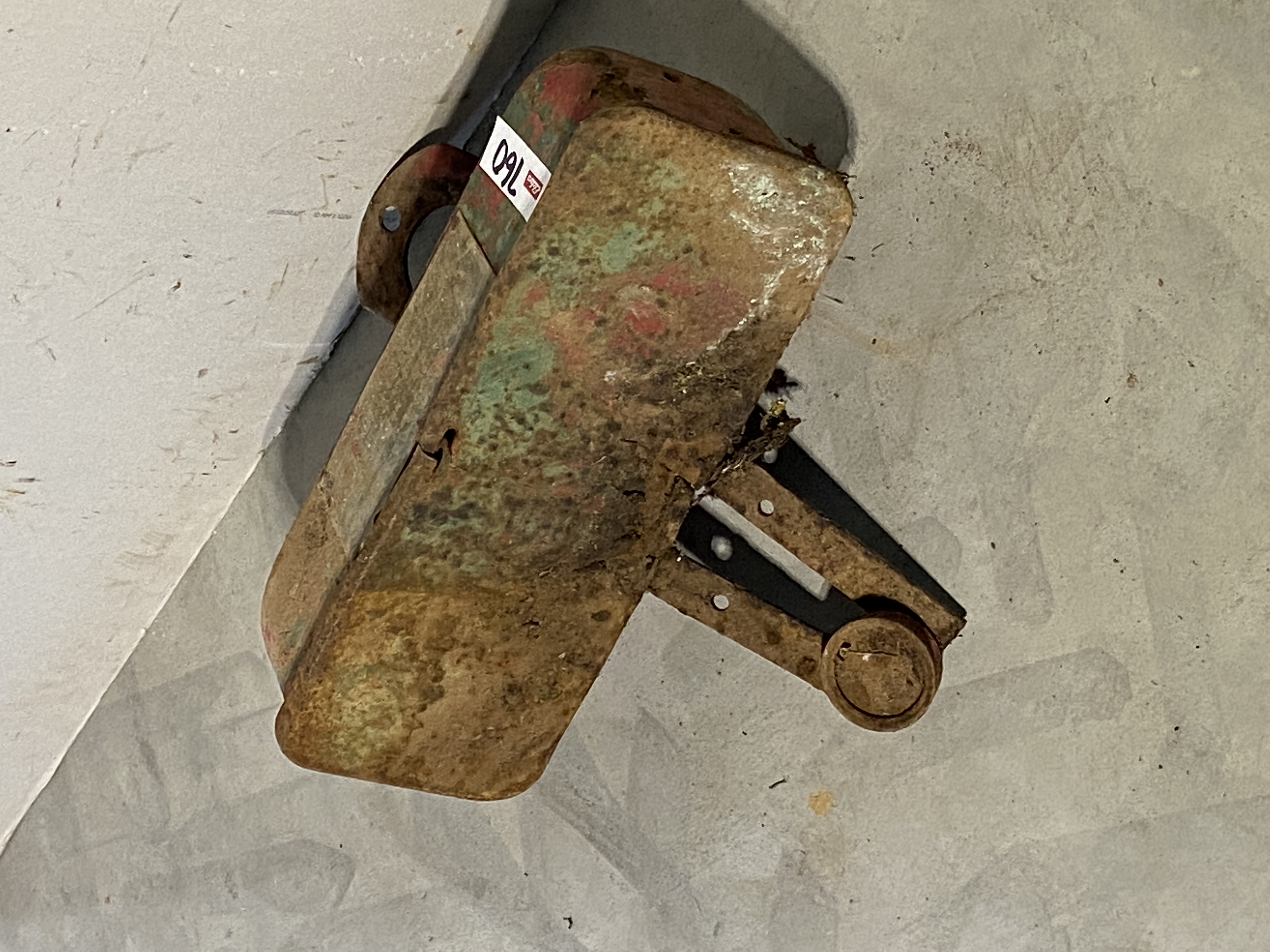 Lot 760 - 1x Case Tractor Tool Box Embossed | AuctionsPlus