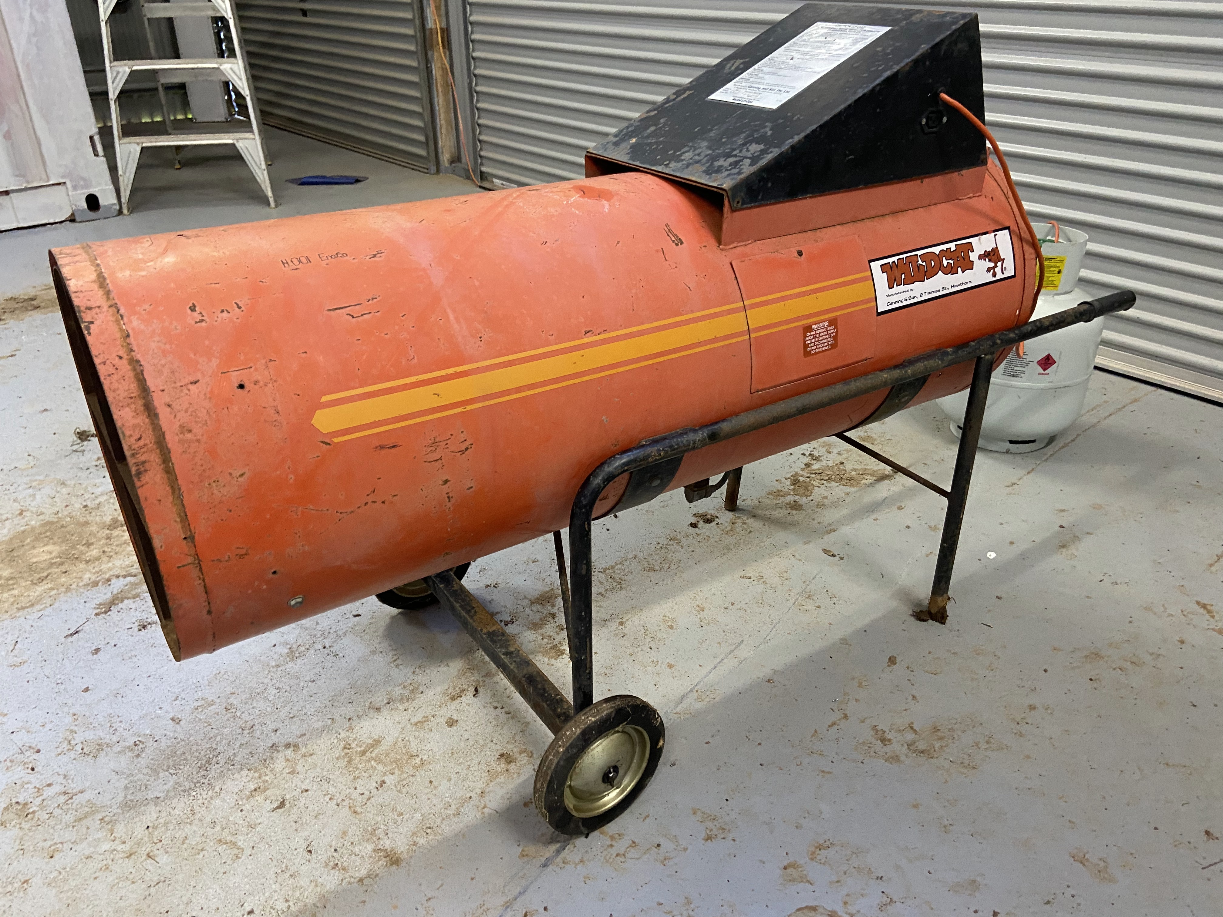 Lot 34 - Wildcatt Gas Blow Heater | AuctionsPlus