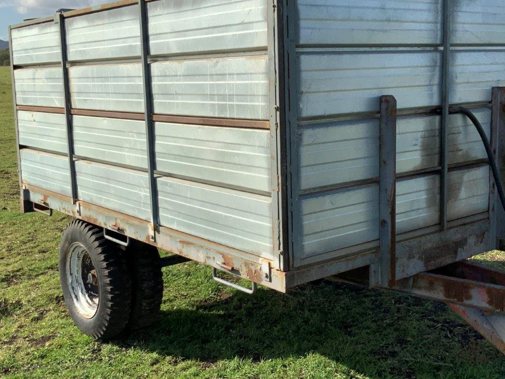 Lot 60 - Tipping Trailer with grain bin | AuctionsPlus