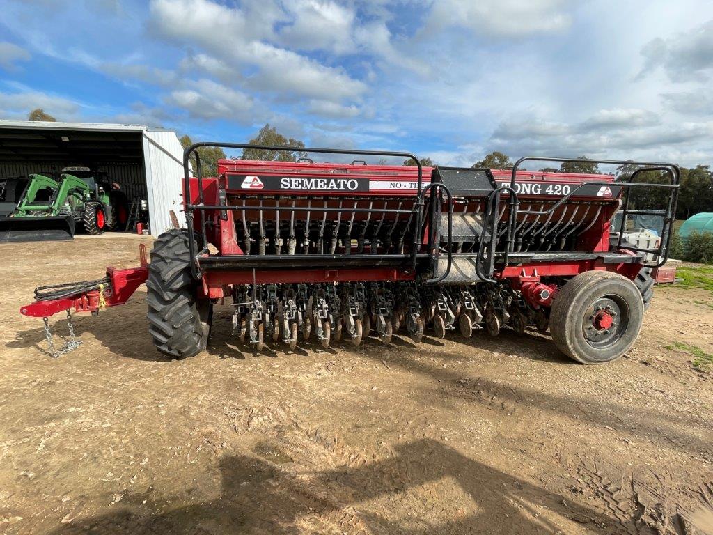 Lot 3 - Semeato TDNG 420 Double Disc Combine/Seed Drill | AuctionsPlus